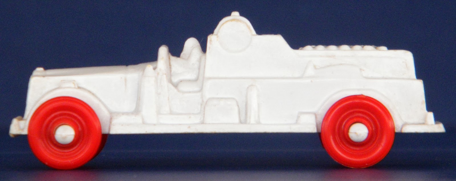 Toys and Stuff: Lido Small Plastic Fire Engines