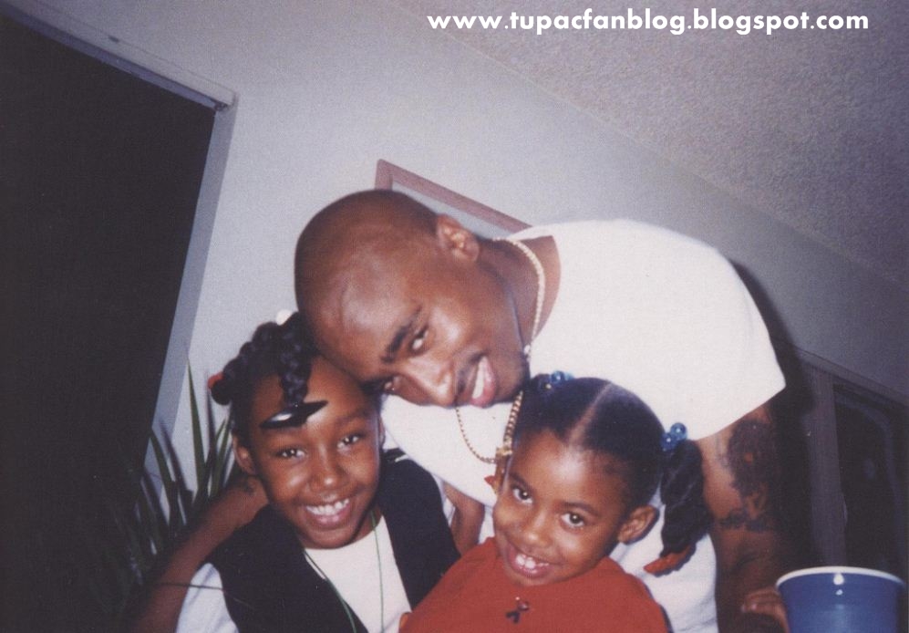 In the memory of 2pac: 2pac Rare Images