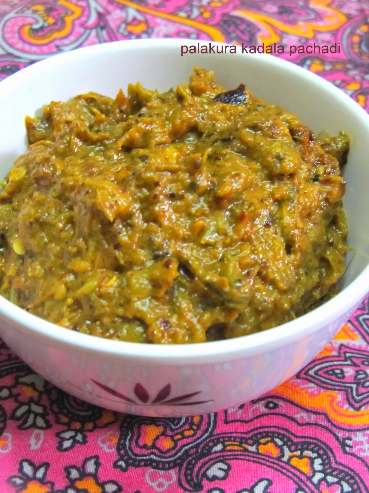 Sivani's Kitchen: Palakura Kadala Pachadi