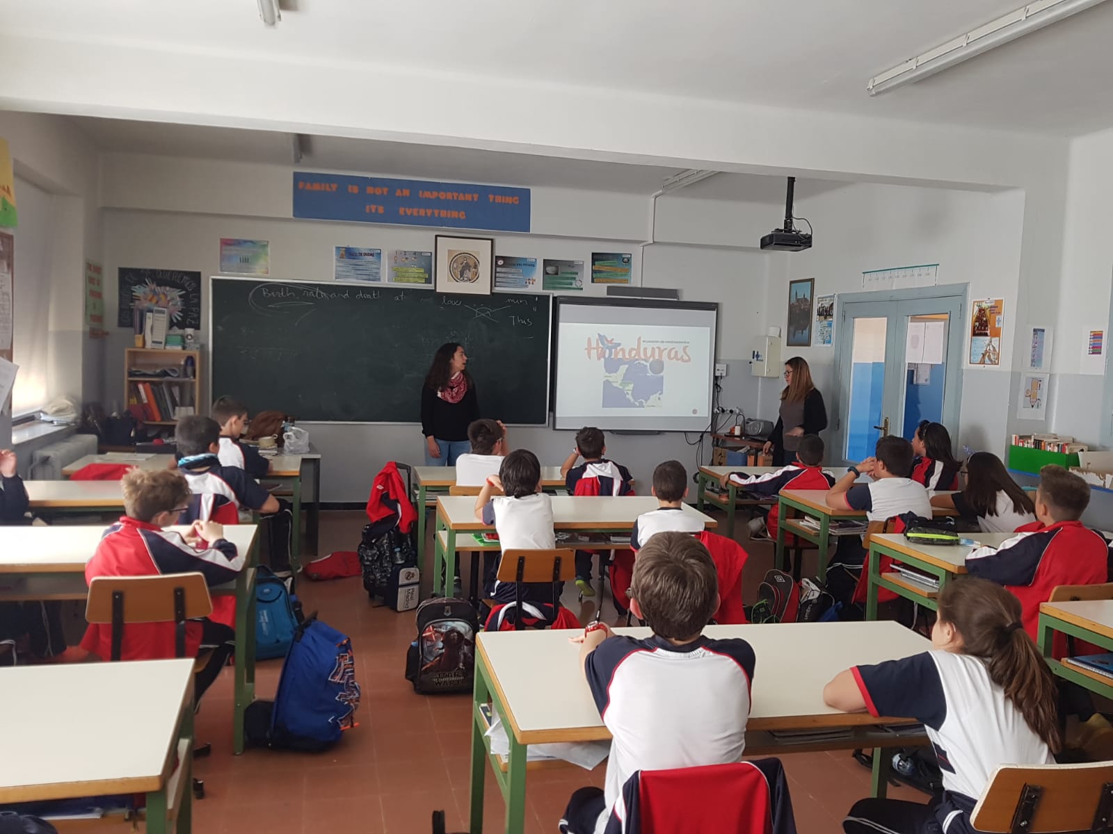 Charla en el Colegio Padres Trinitarios ~ SALAMANCA ACOGE