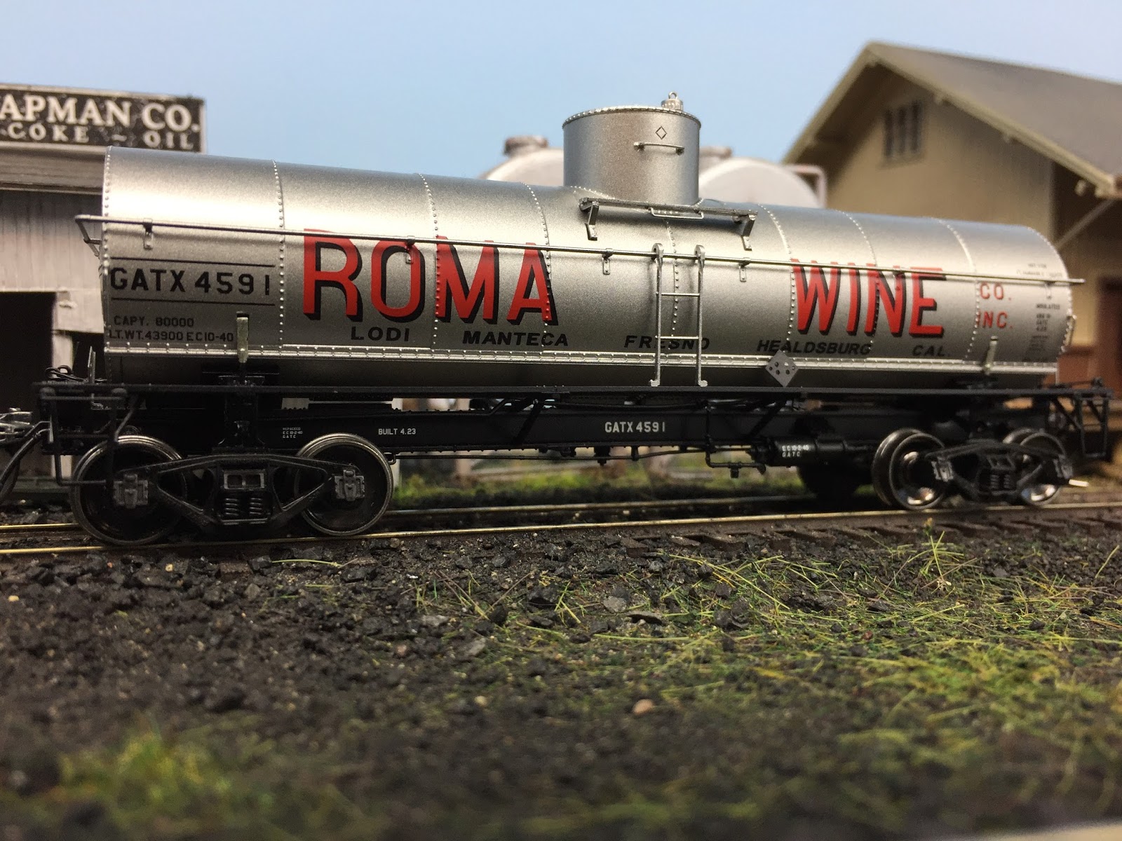 The whimsy of a Roma Wine tank car - the MRH Forum