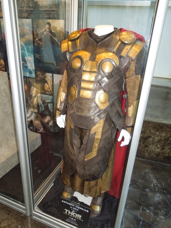 Hollywood Movie Costumes and Props: Original Thor: The Dark World movie ...
