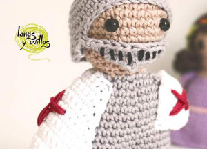 2000 Free Amigurumi Patterns: Knight crochet pattern