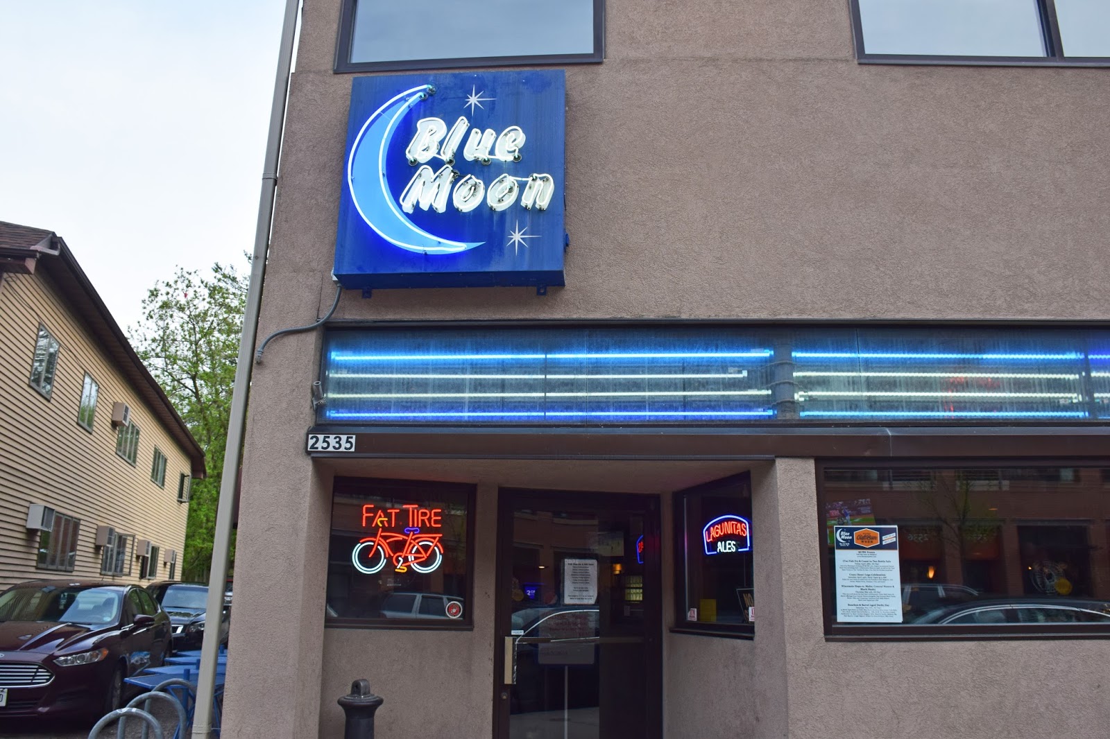 Blue Moon Bar & Grill