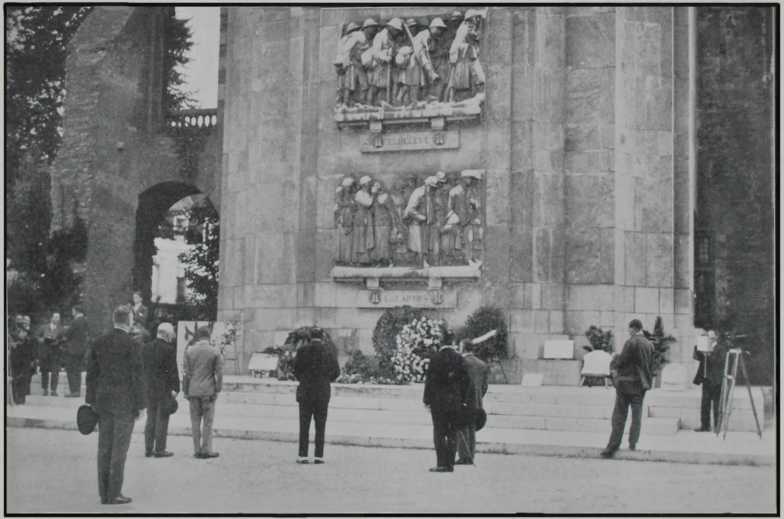 WW2 - The Second World War: Suffering and loss in Lille and northern France