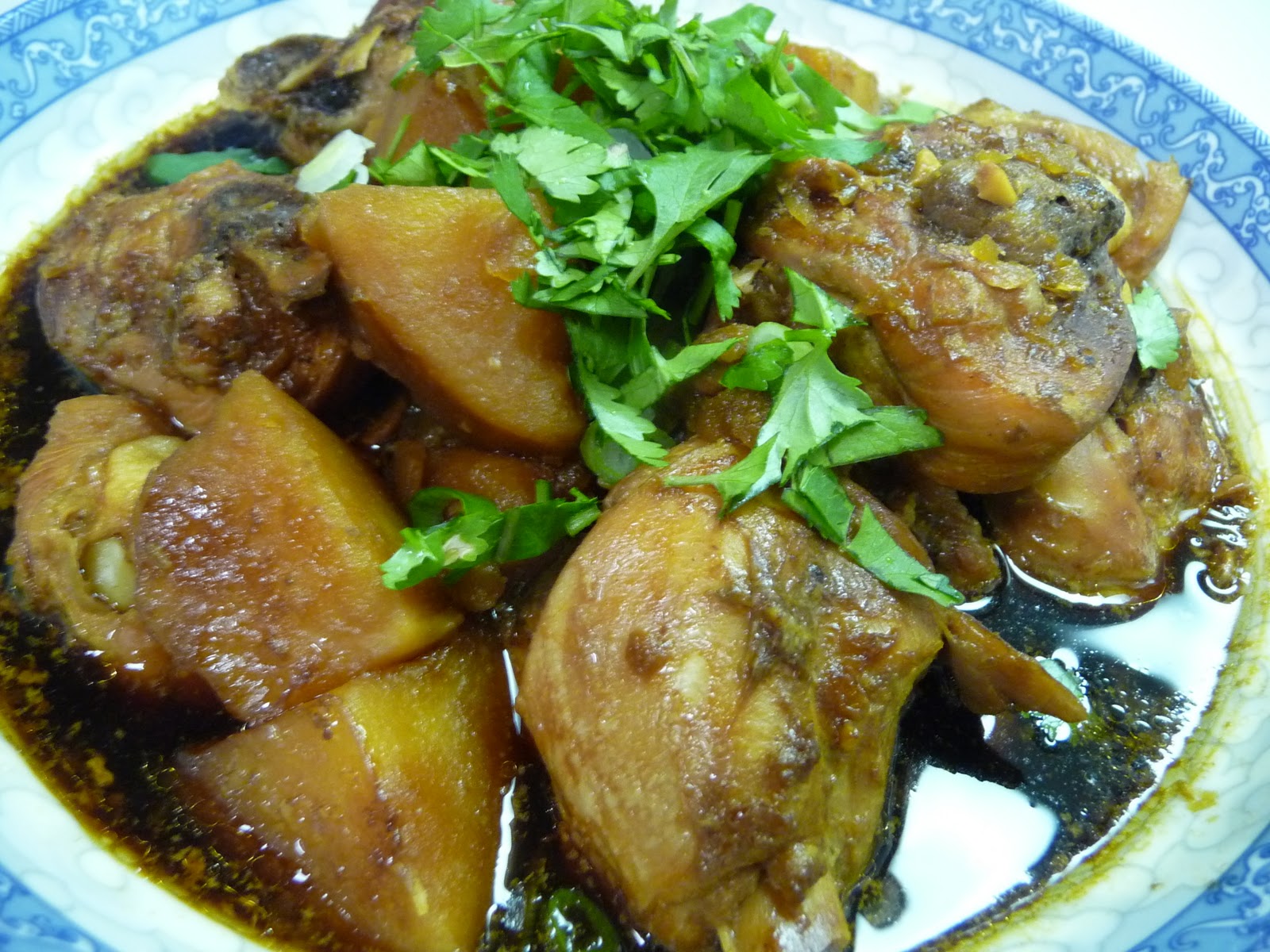 家家酒@home: Ayam Pong Teh (Nyonya Style Braised Chicken with Potatoes)