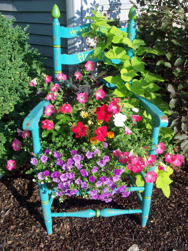 RubyLemons: Flower Chair Makeover