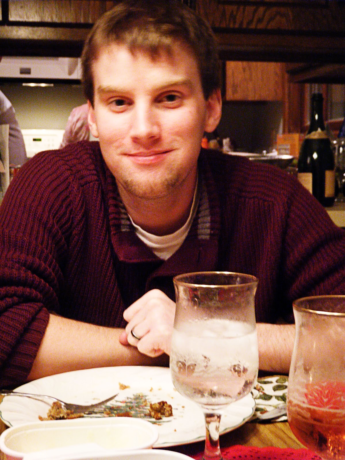 shannonigans is now shannon's scribbles!: Christmas and a Wedding