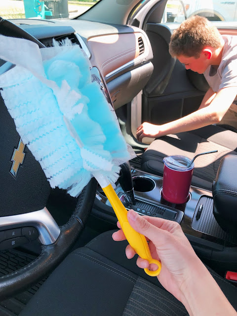 5 tips and tricks to keep your car clean everyday!
