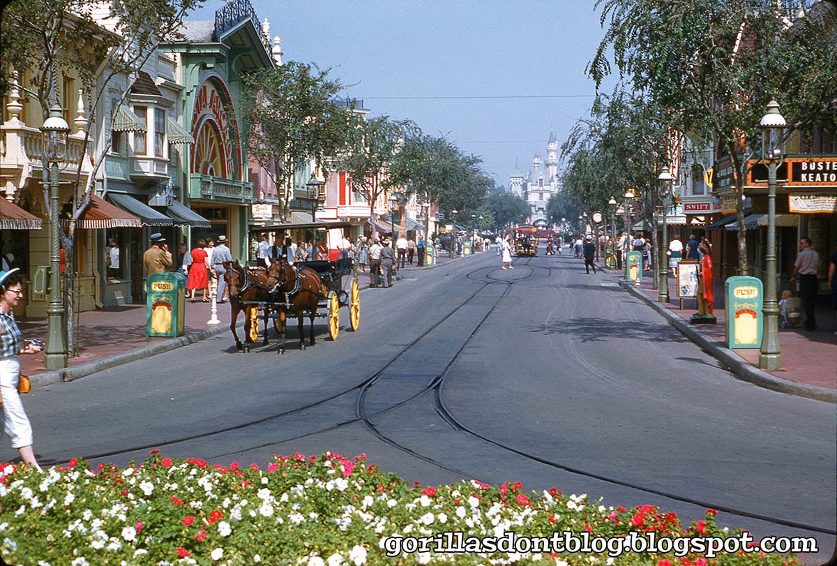 GORILLAS DON'T BLOG: Beautiful Main Street, U.S.A.