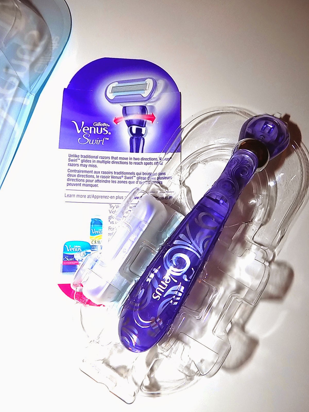 The Beauty Alchemist: Venus Swirl Razor & Touch Of Olay Violet Swirl ...