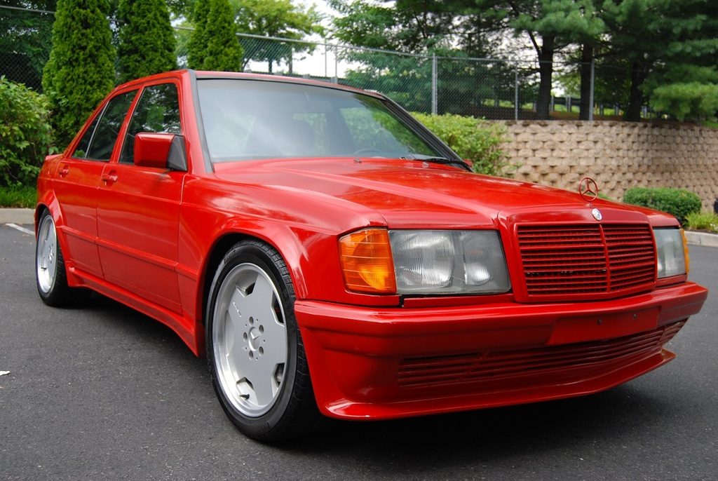 1987 Mercedes-Benz W201 190E V8 M117 Engine | BENZTUNING