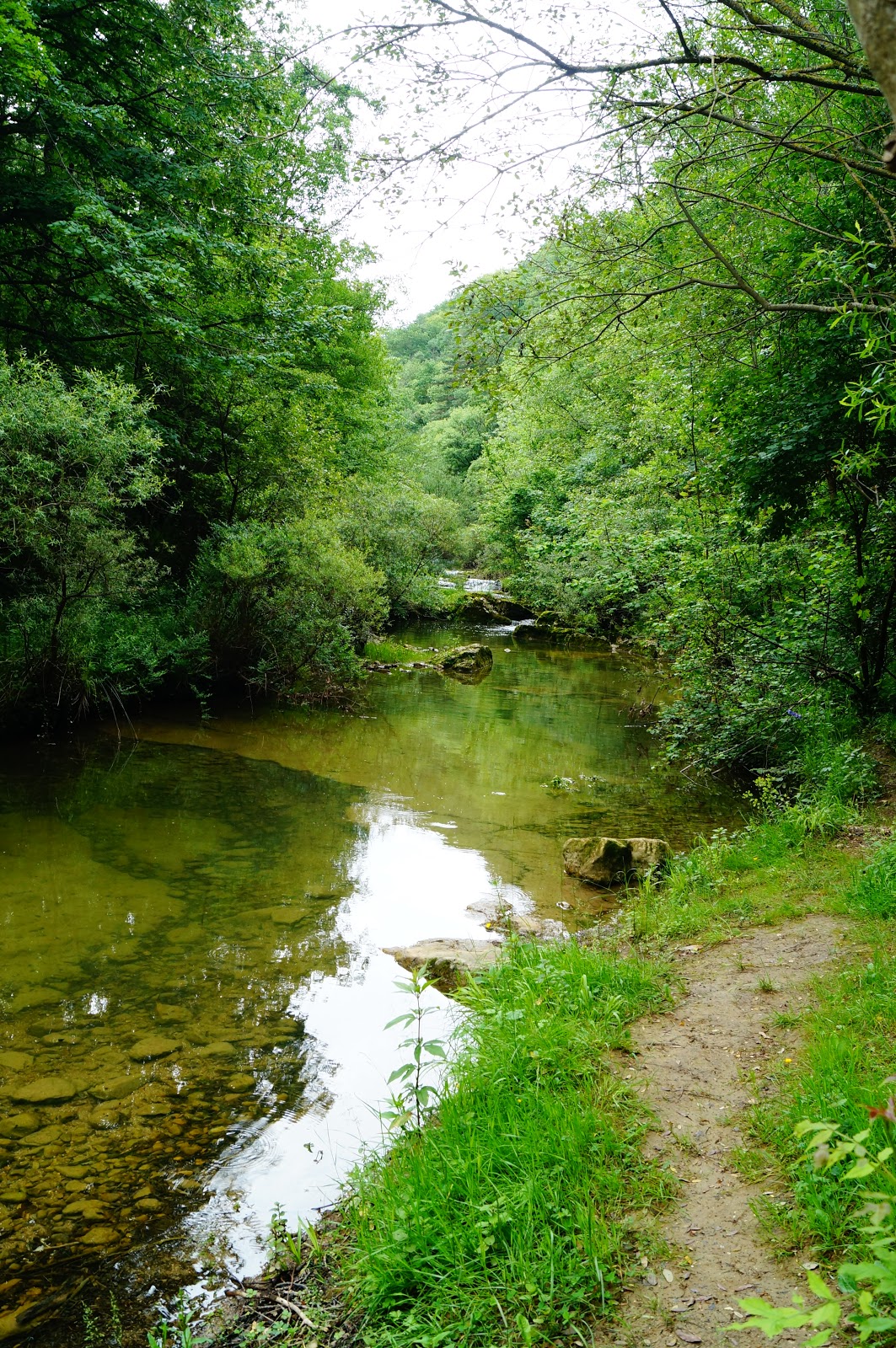 balades en Occitanie et Pays Catalan: Pont Romain - Bugarach