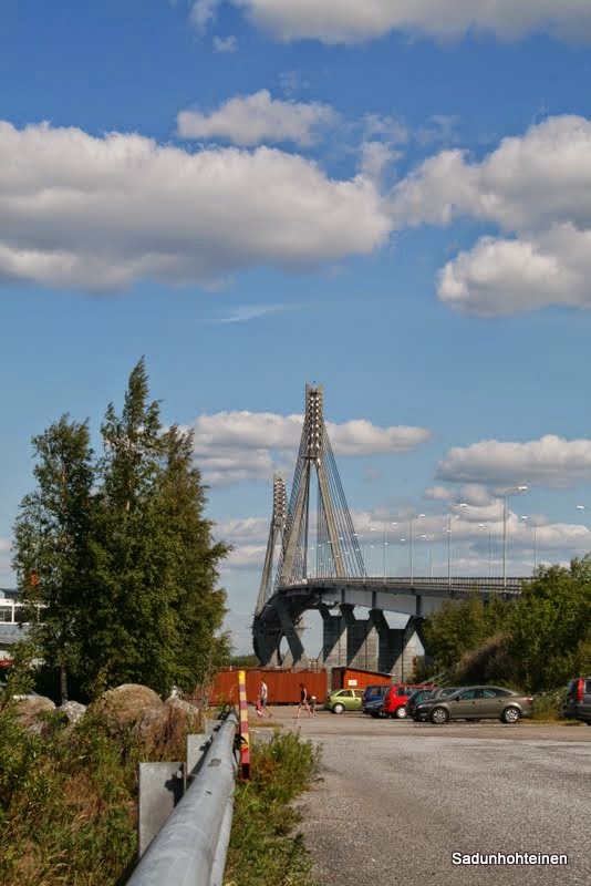 Sadunhohteinen: Kesälomamatkailua