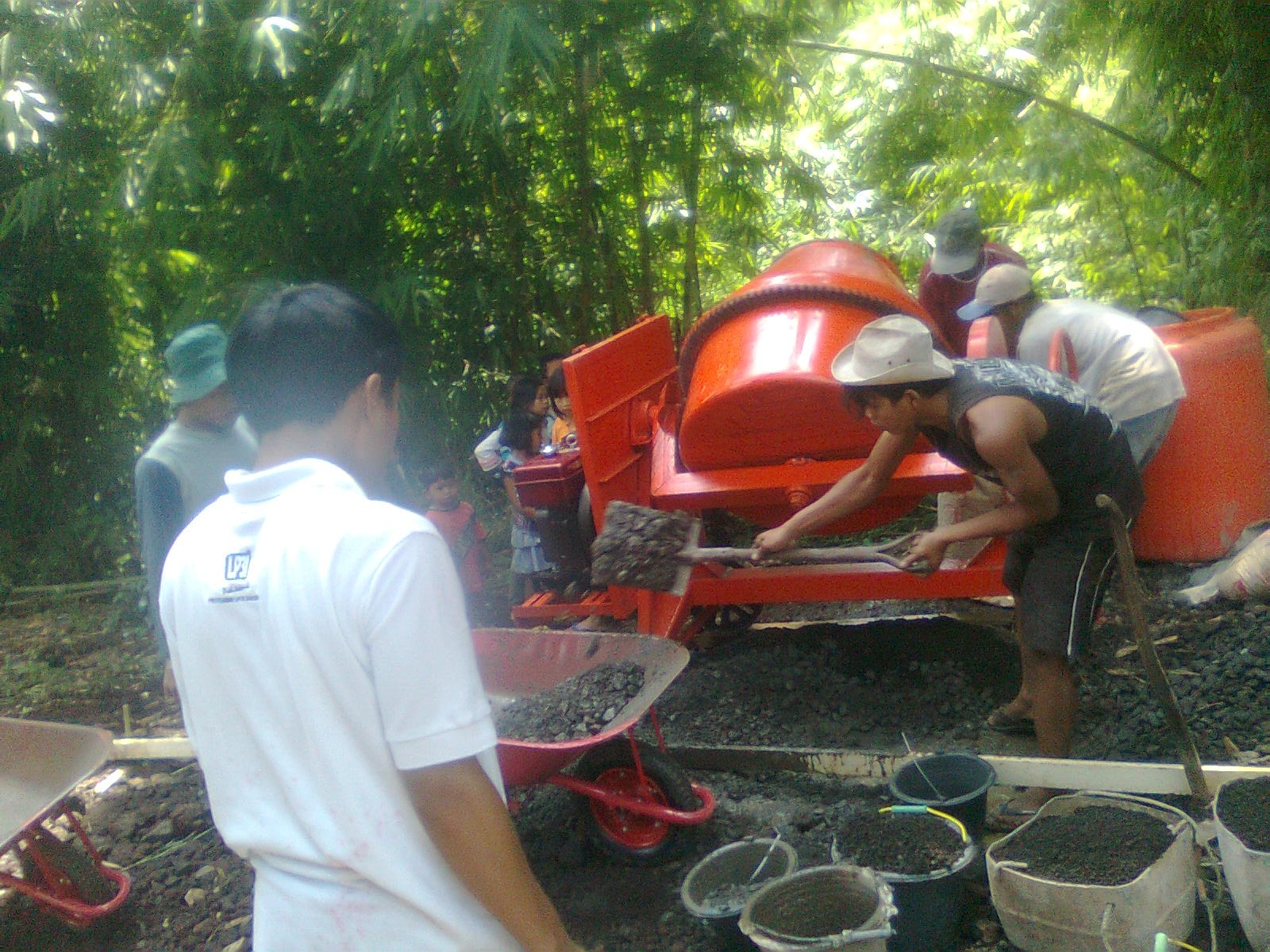 p2mtiga: Kegiatan Kerja Bakti di Desa Ciela Kecamatan Bayongbong ...