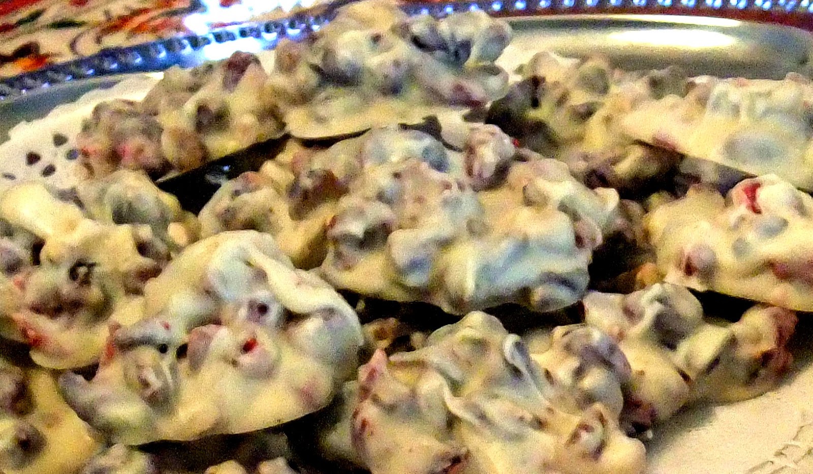 Susan's Savour-It!: White Chocolate Cranberry Pecan Clusters and Fruit ...