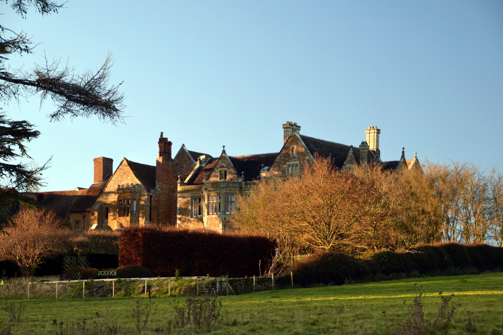Enjoy your time with beautiful places: Fawsley Hall