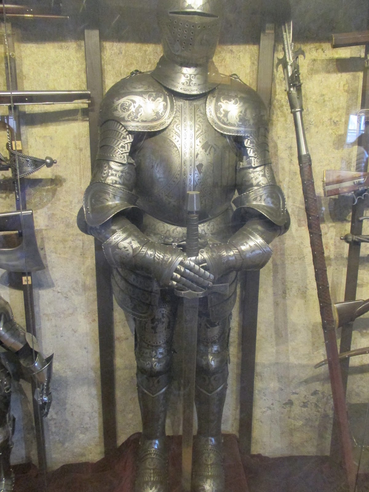 Every Picture Tells a Story: Prague Castle Knights Armor
