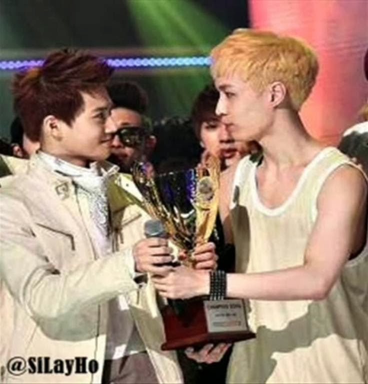 belzyx : EXO Couple - SuLay Moments