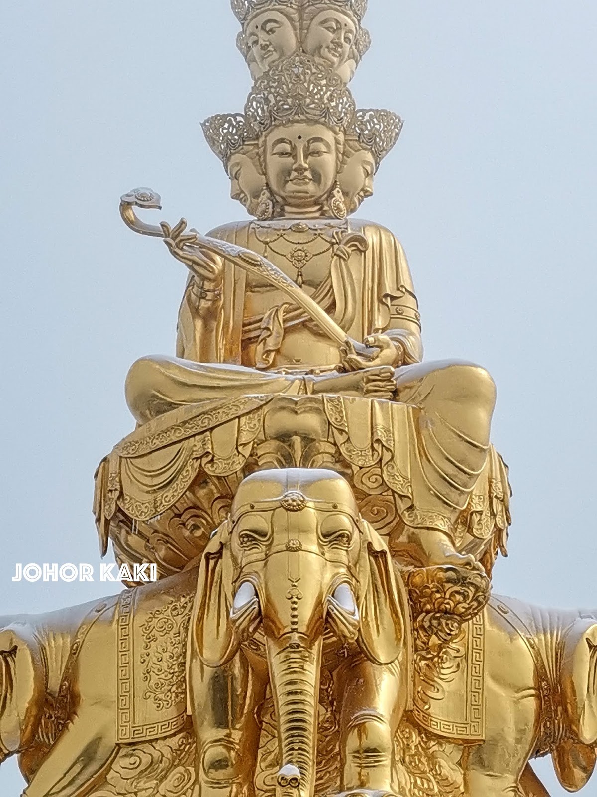 Emei Shan Mountain & Golden Buddha - Sichuan's Sacred Buddhist Mountain ...