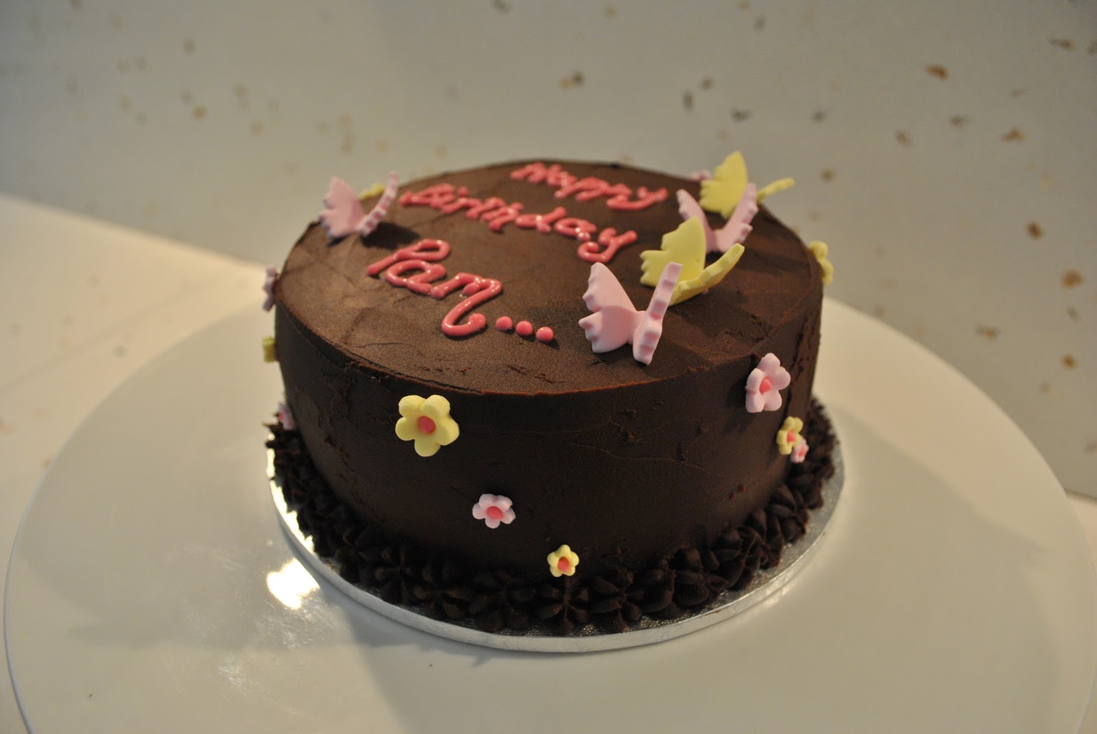 Taylor Made Baking: Cakes, Cakes and More Cake......