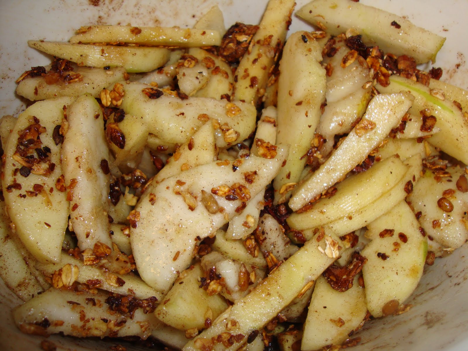 A Busy Mom's Slow Cooker Adventures: Apple Pear Delight