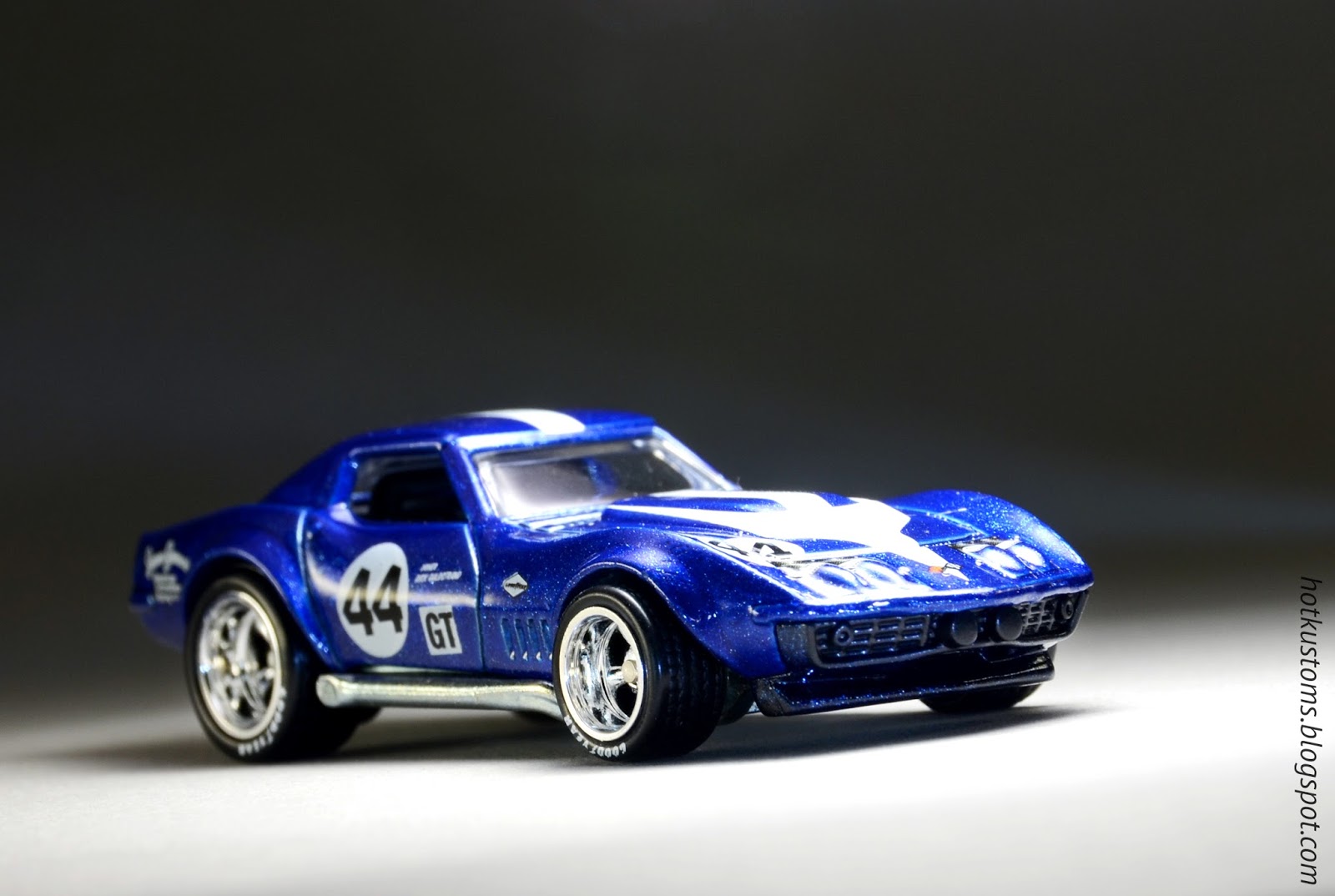 Hot Kustoms Mini Cars: 2012 Hot Wheels Racing '76 Corvette Greenwood ...