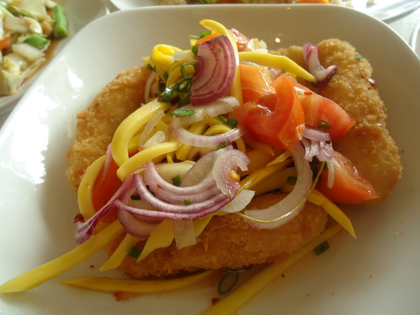 The Glutton Guide: Thai Dara: 'Healthy' Thai Food at its Finest