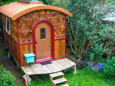 The Flying Tortoise: Lina's Gorgeous Little 'Lucky Penny' House In ...