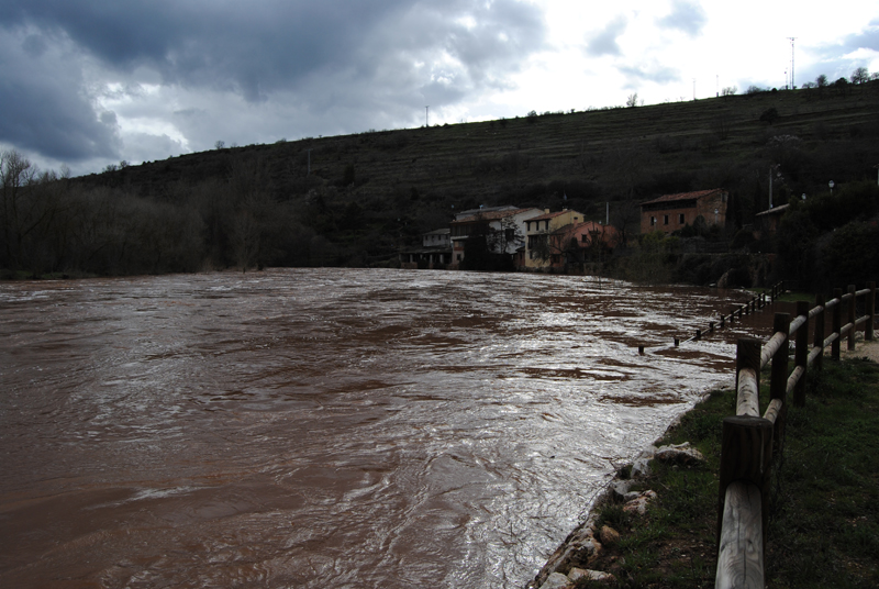 Blog de una madre desesperada: Semana Santa pasada por agua