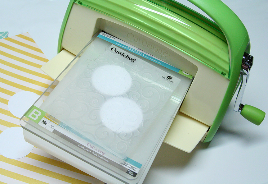 Homespun with Heart: creating with the Cuttlebug...