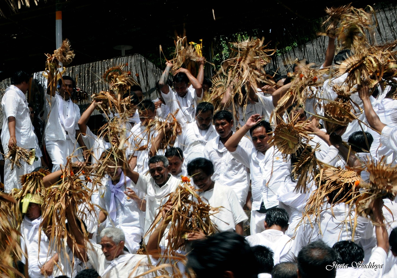 Jiesta Sudibya: The Fighting Of "Siat Sampian"