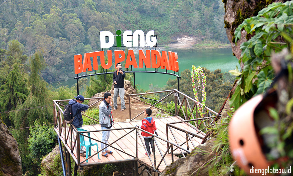 Perubahan Warna Pada Telaga Atau Danau Kawah Gunung Api Terjadi Sebagai ...