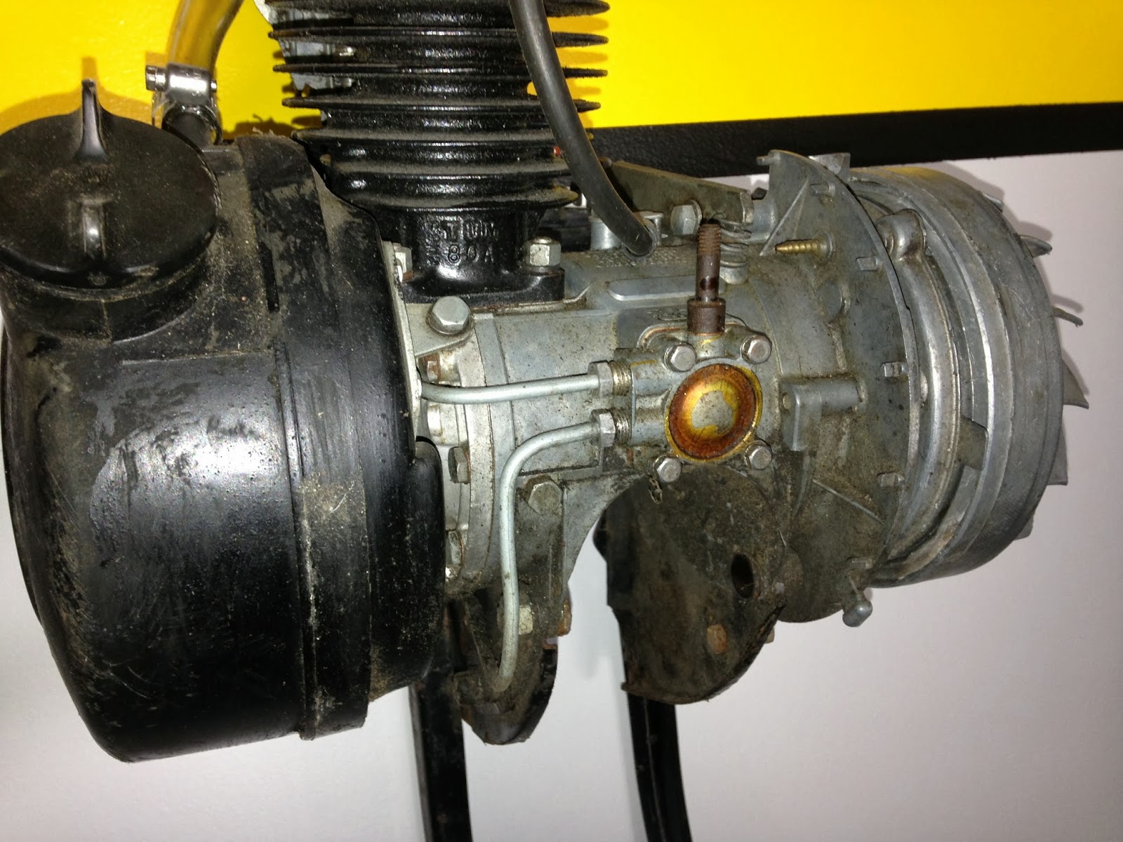 Velosolex 4600 V1 Laniel Canada: First Step - Engine