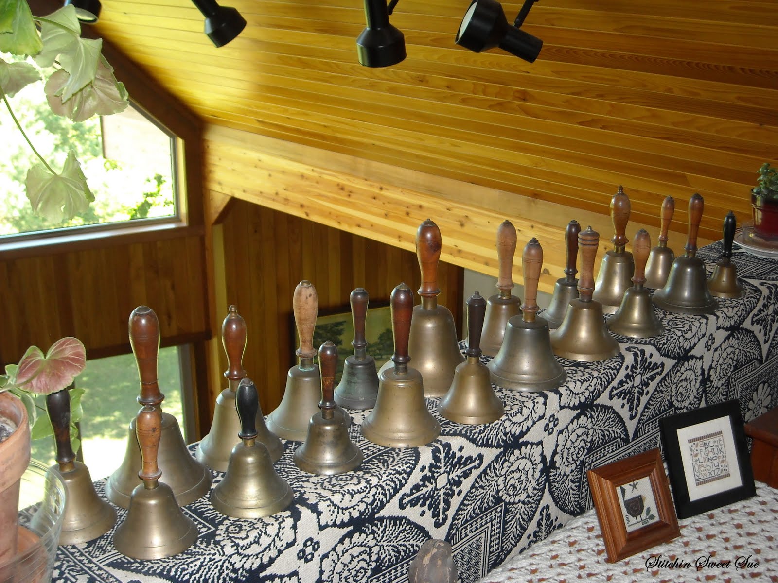 Stitchin' Sweet Sue: Ding, Ding, Ding Went The Bell...