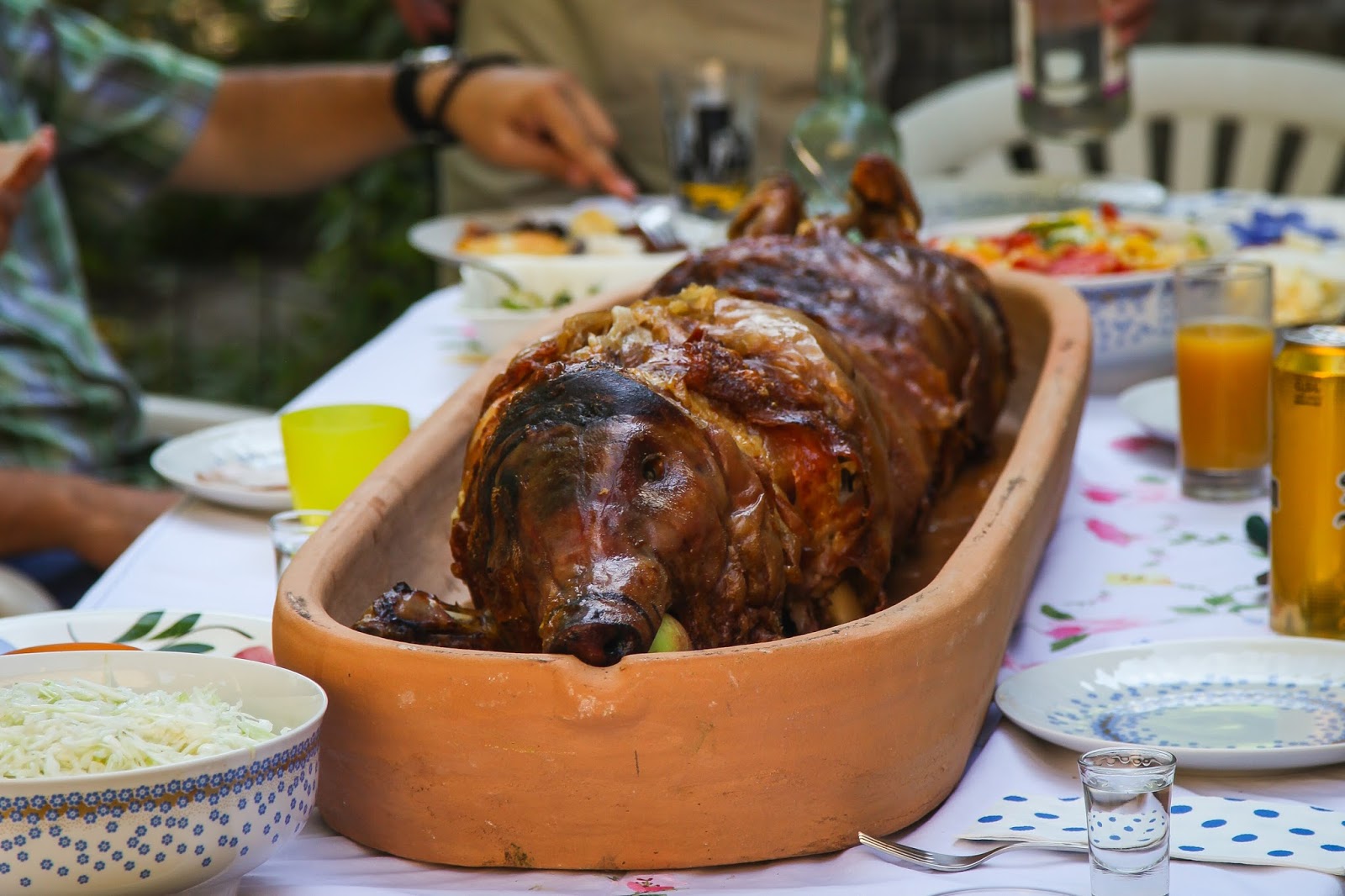 Dolce Fooda: Serbian Roast Pig on a Spit (Prase na ražnju)