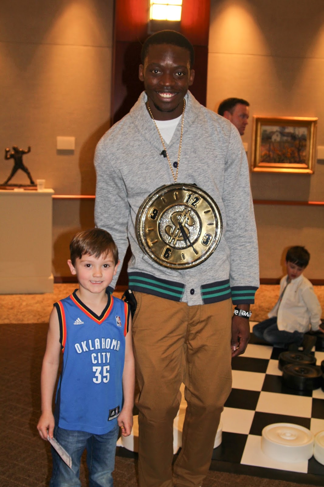 Reggie Jackson Wife / Emmanuelle Chriqui Pictures Gallery And Videos ...