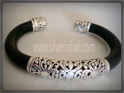 perhiasan aksesoris cowok gelang cowok gelang perak bali borobudur ...