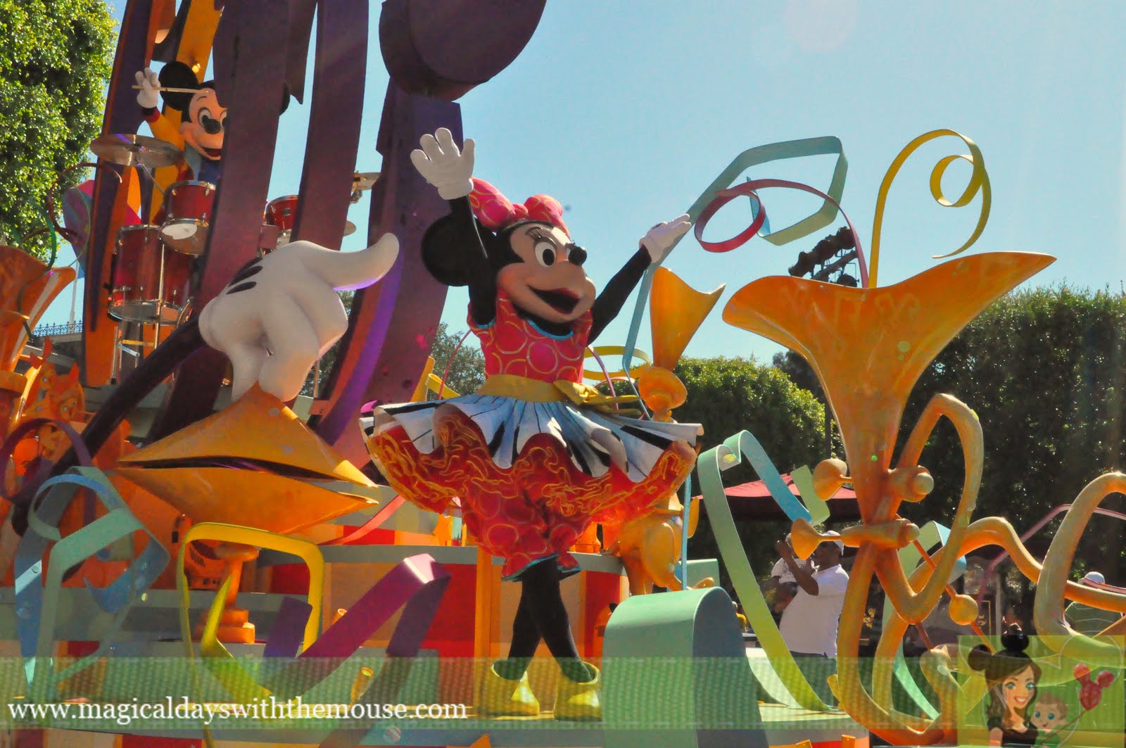 Magical Days with the Mouse: Wordless Wednesday - A Closeup of Minnie ...