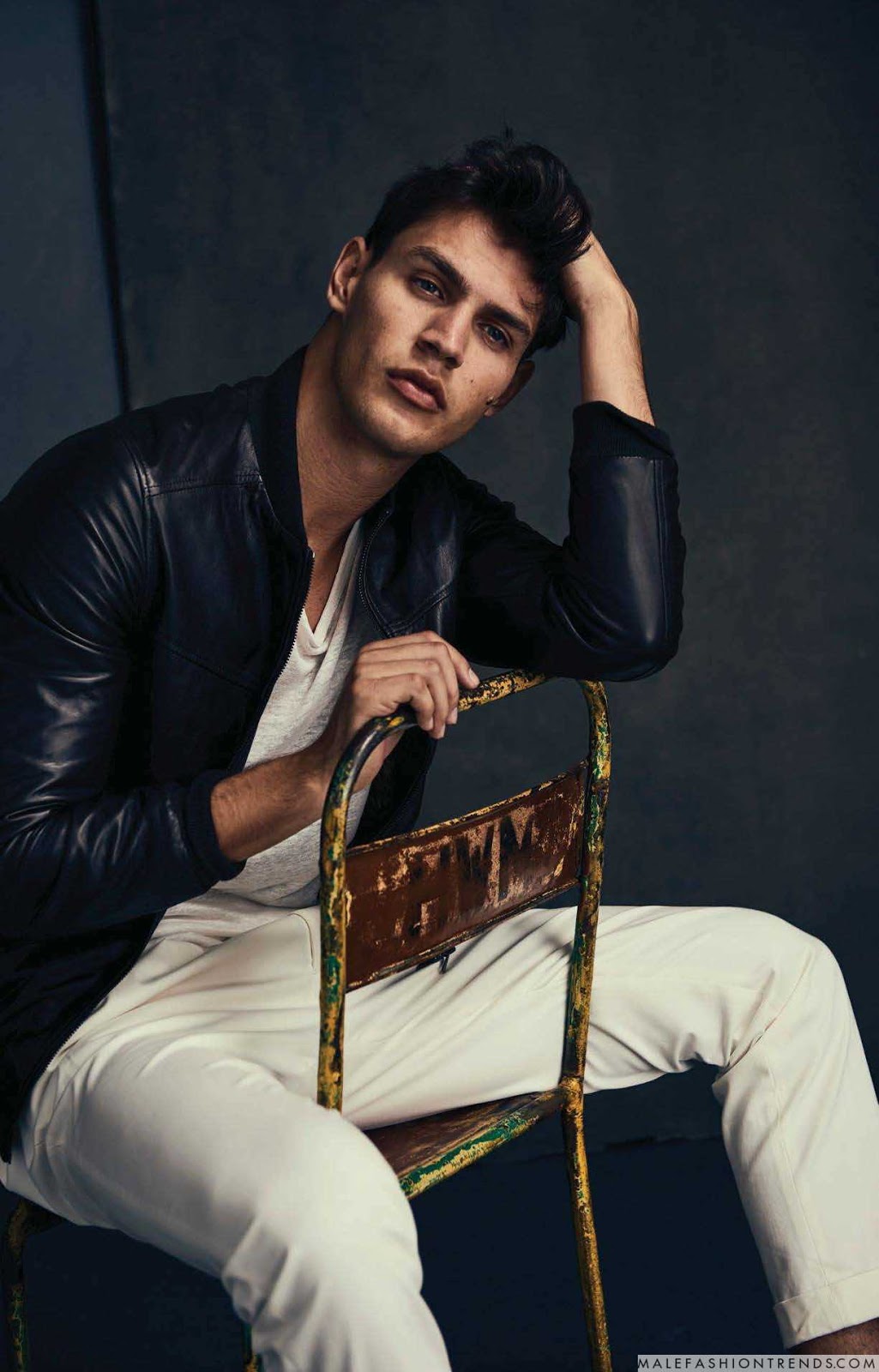 Matthew Rojas se enfunda en una segunda piel para Ocean Drive Magazine