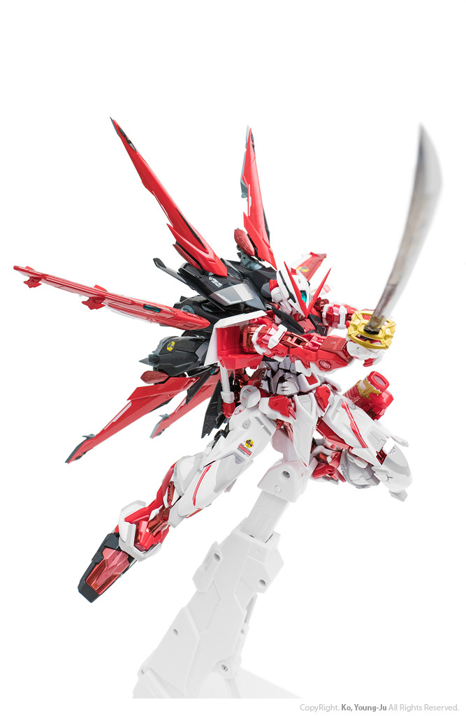 GUNDAM GUY: METAL BUILD Astray Red Frame - Review Images