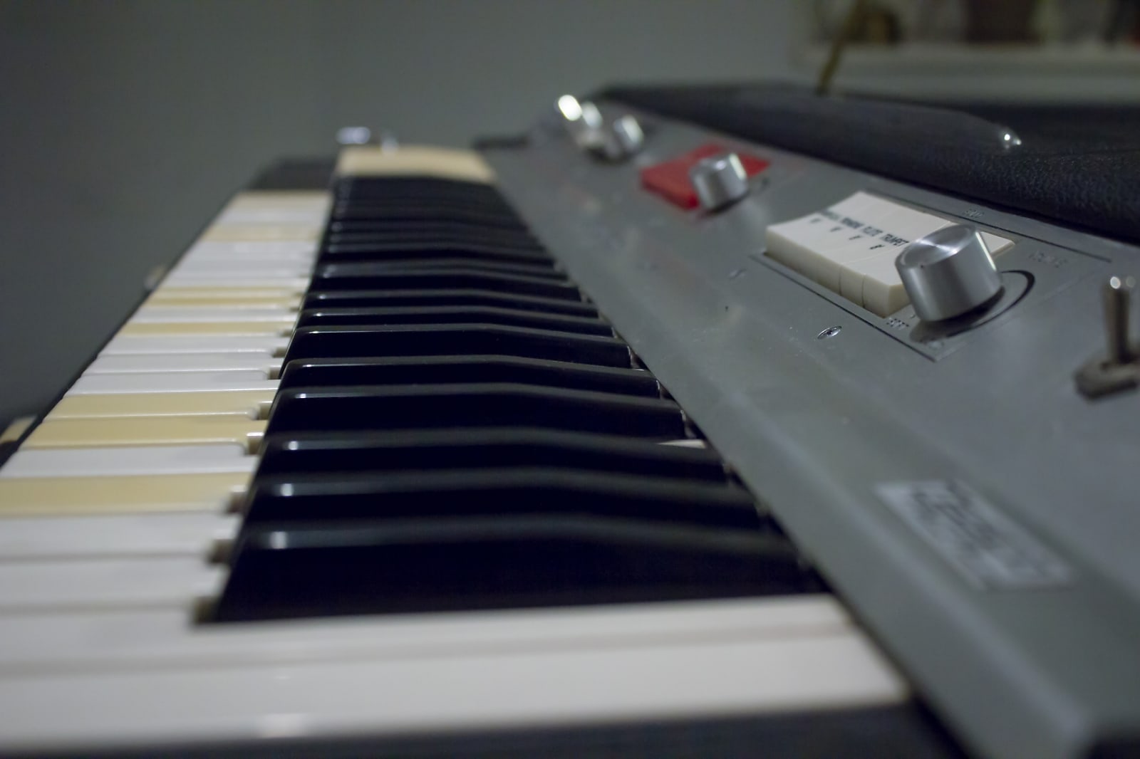 MATRIXSYNTH: Teisco Teischord Model G 1969 Black And Silver