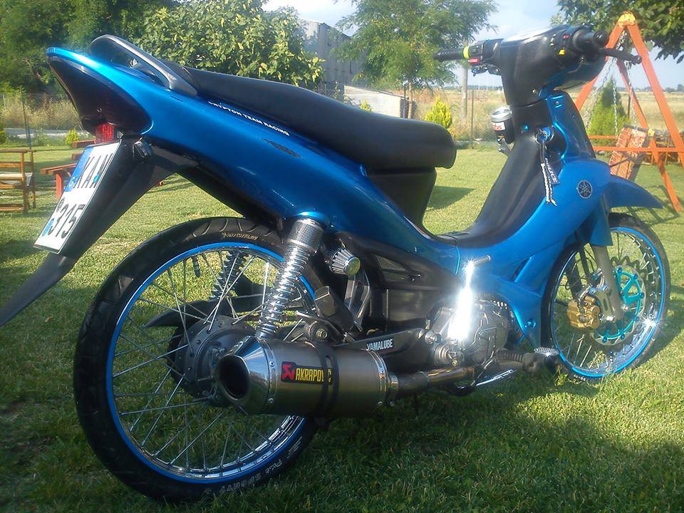 Mikrowio me dio rodes: Yamaha Crypton R