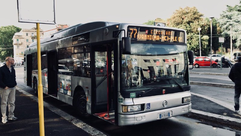 Il curioso caso della linea 77