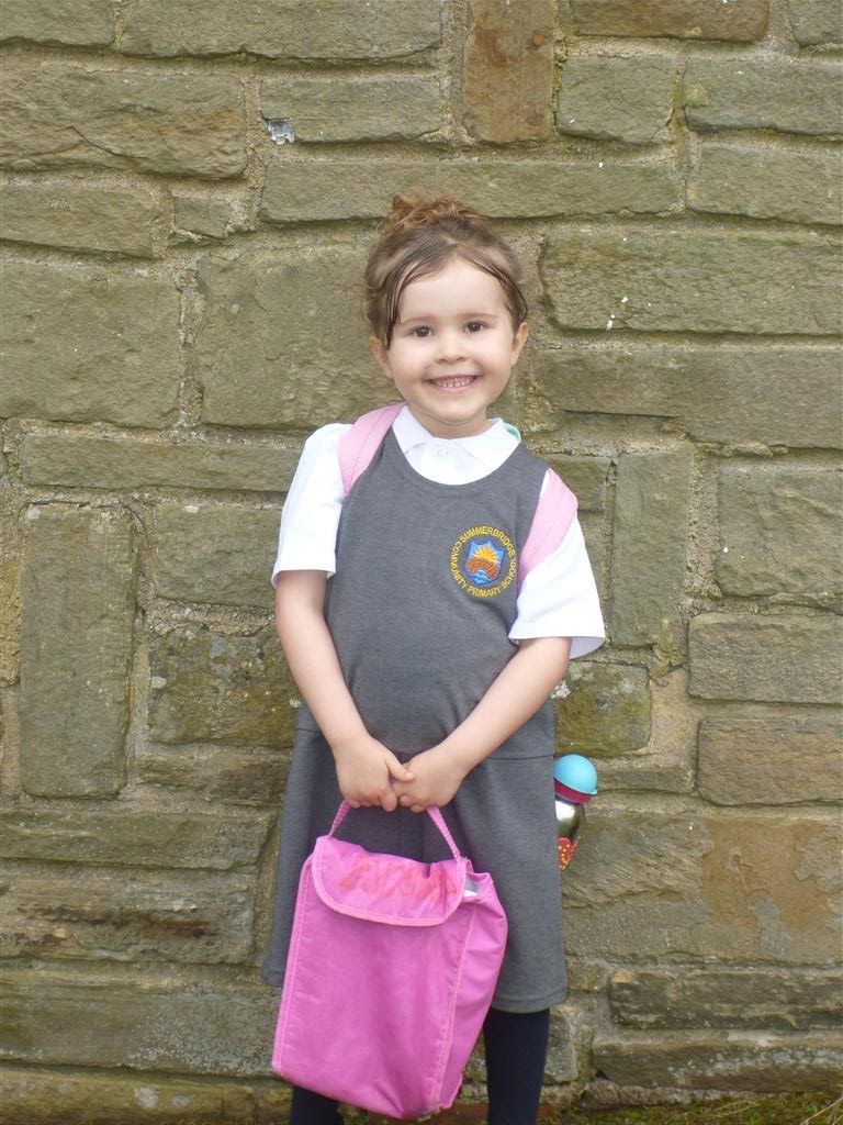 Team Mudgett: Anna's first day at Primary School