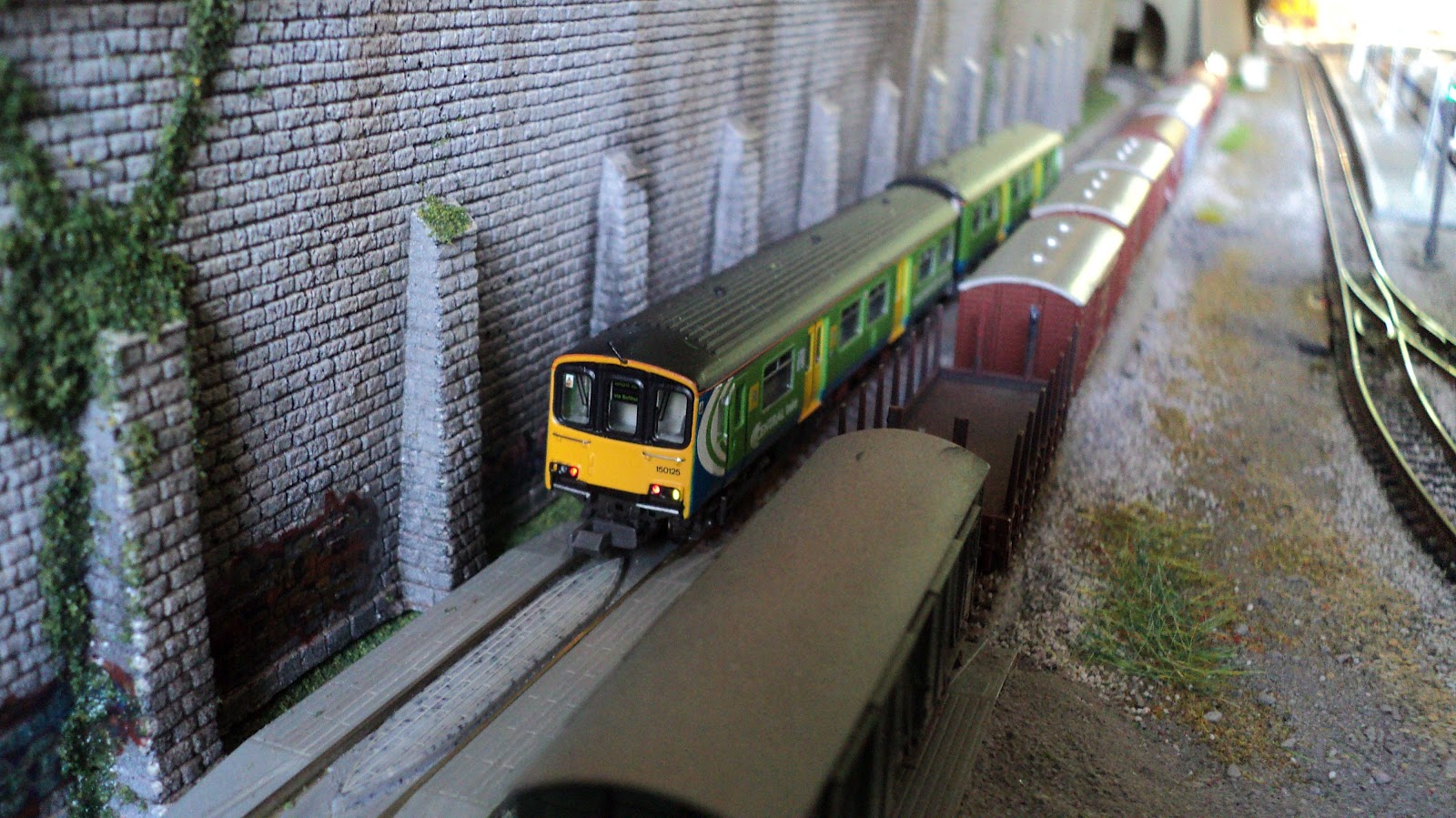 quinntopia - An N Scale blog: Locomotive Roster: Centro Class 150/1 ...