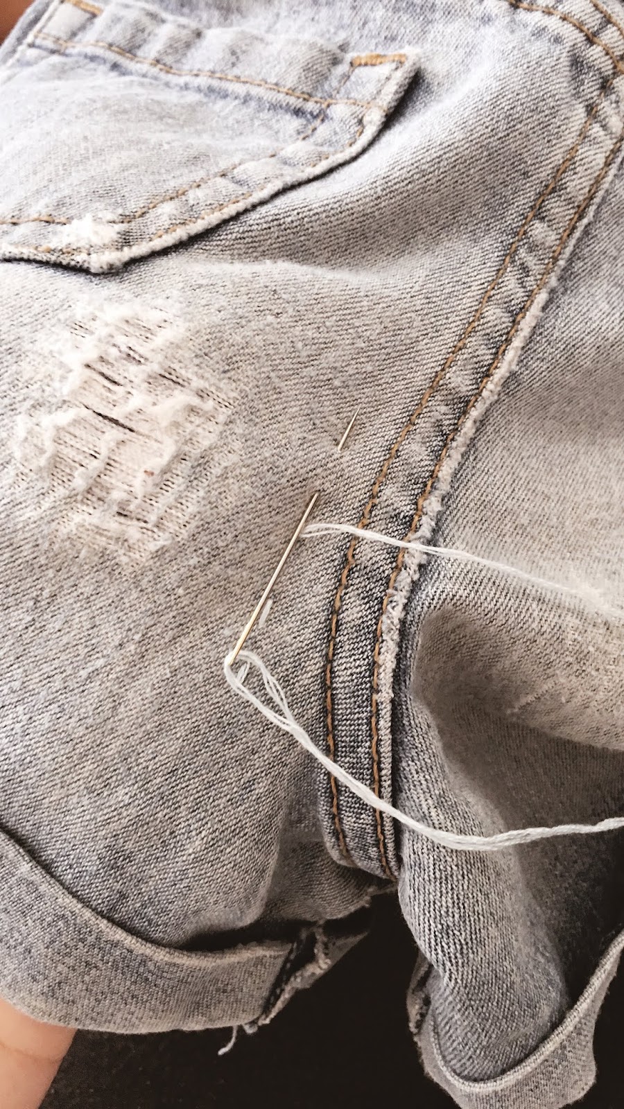 Homemaking Simplified: Rehabbing Ripped Clothing
