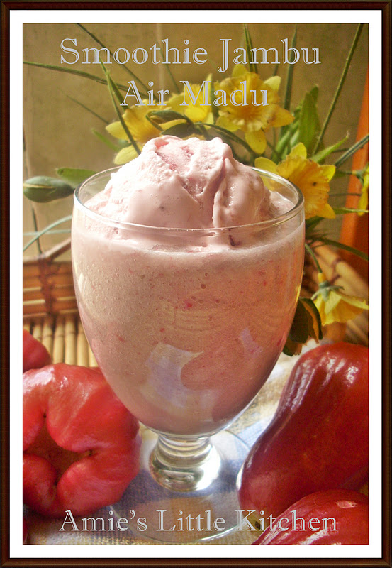 Smoothie Jambu Air Madu - Amie's Little Kitchen