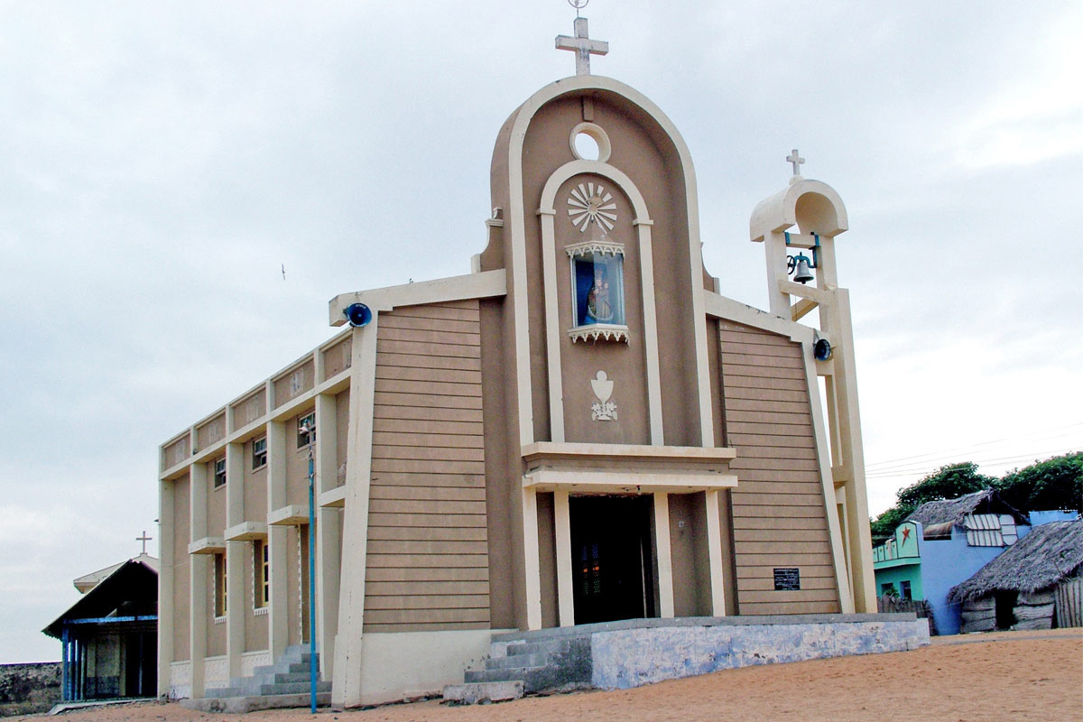 Tamilnadu Tourism: Velankanni Matha Church, Uvari, Thirunelveli