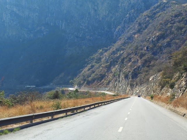 Mrad & Inge's 60+ ANGOLA: D9-10: Humpata - Lebo/a Pass - Namibe ...